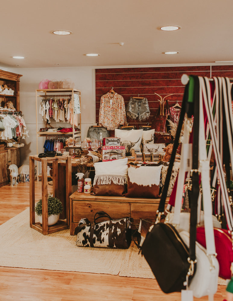 Lil + Frank – Lil + Frank